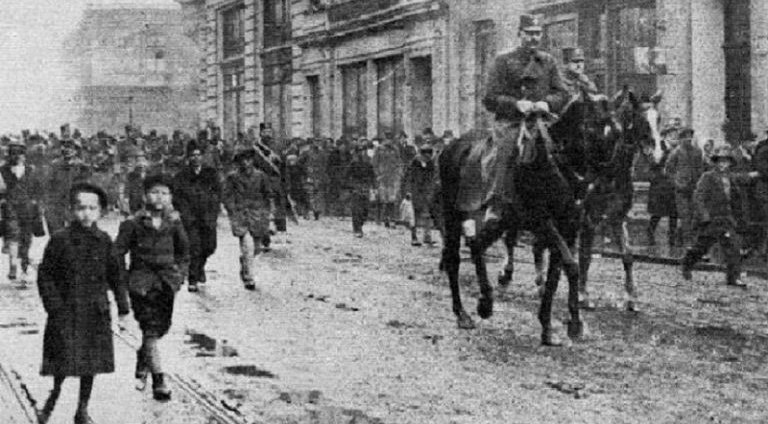 Vremeplov: TIMOČKA DIVIZIJA NA DANAŠNJI DAN 1918. OSLOBAĐA SPLIT ...