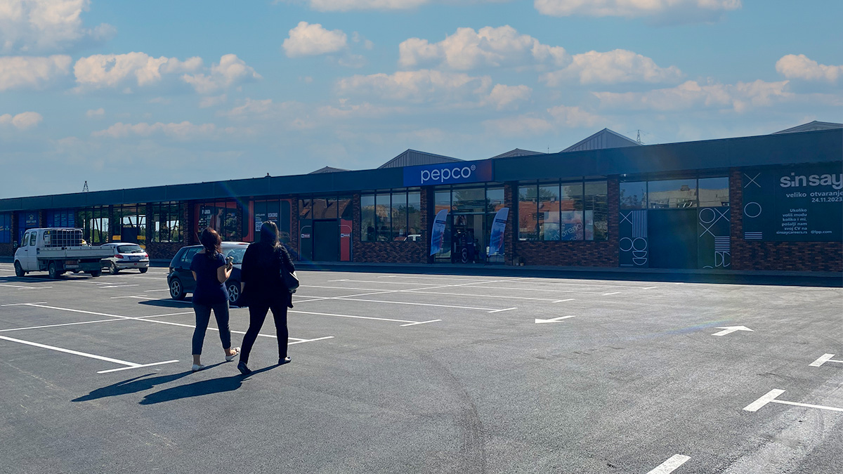 I slika i reč: NOVI ŠOPING CENTAR U BORU - Borske Narodne Novine